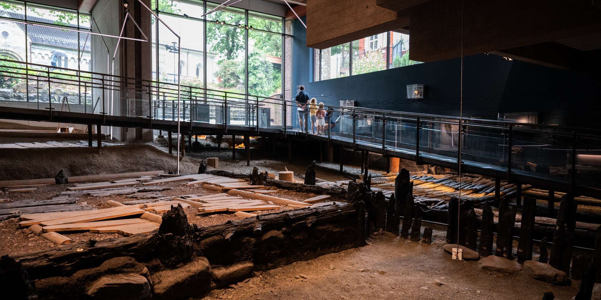 Guided tour at Bryggens Museum (på engelsk) - Omvisning - visitBergen.com